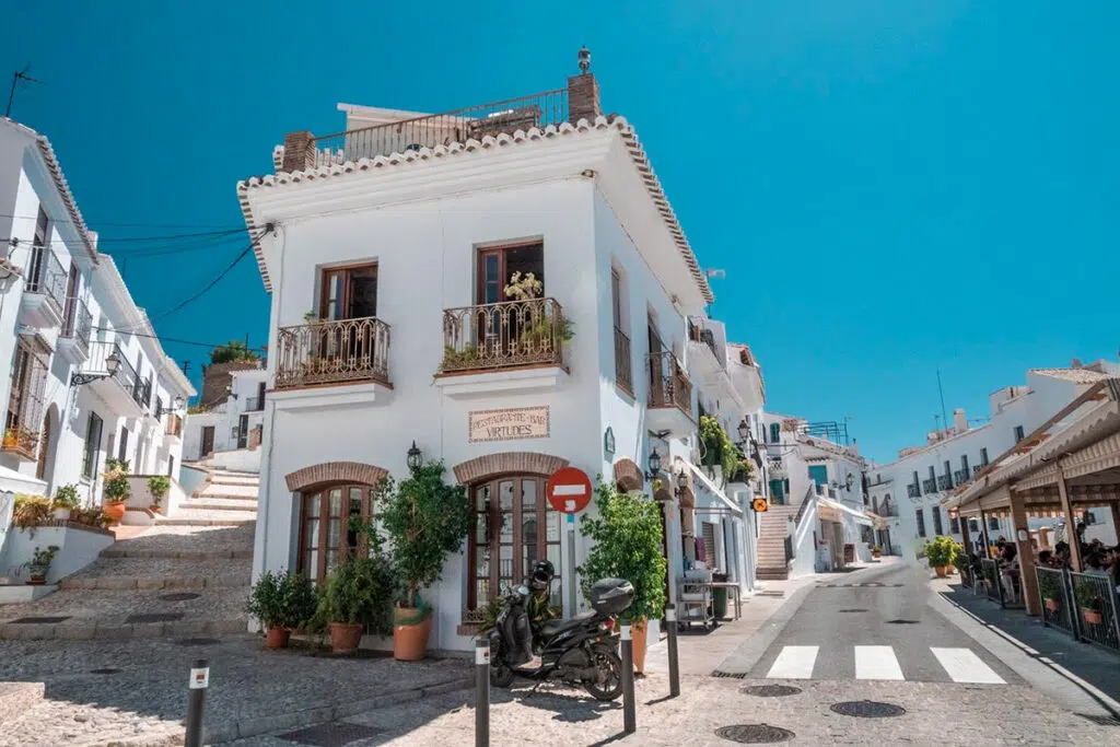 10 Ideas for Planning an Amazing Southern Spain Road Trip